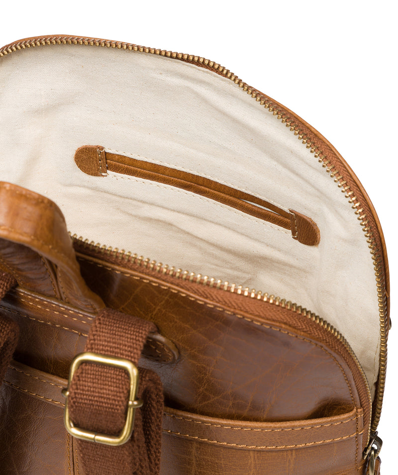 Conkca London Vegetable-Tanned Leather Backpack Dark Tan